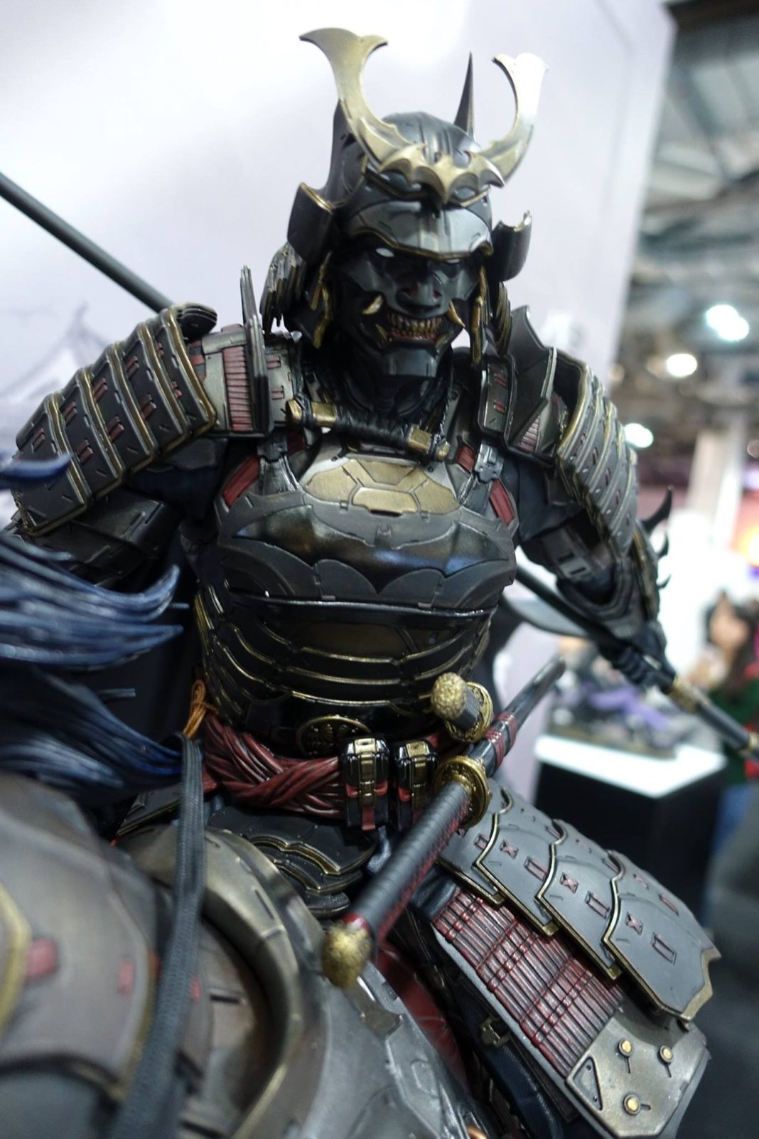 Batman Shogun on the horse da XM Studios - Toyzntech - il portale del ...