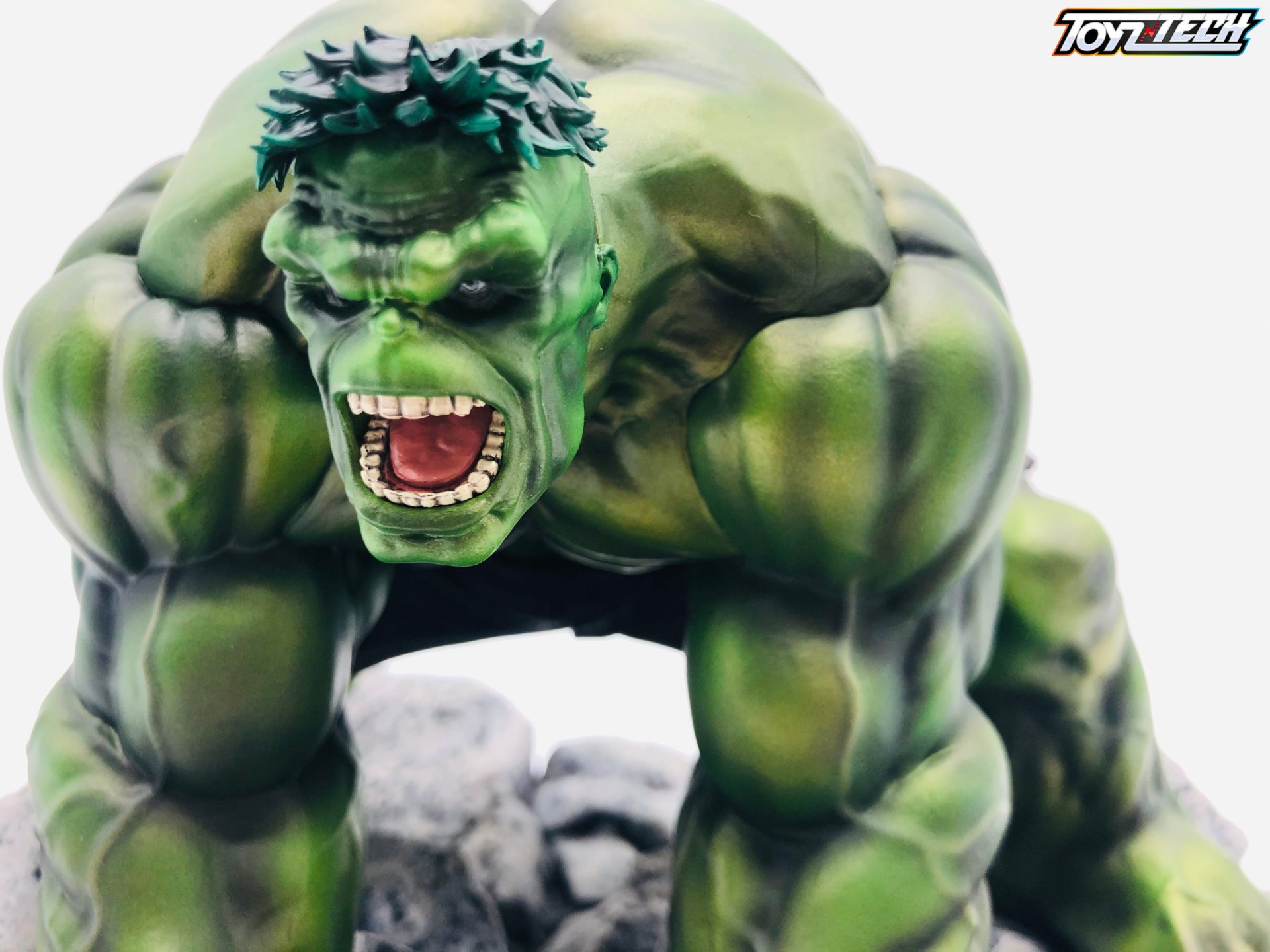 Recensione Hulk ARTFX Premiere da Kotobukiya - Toyzntech - il portale ...