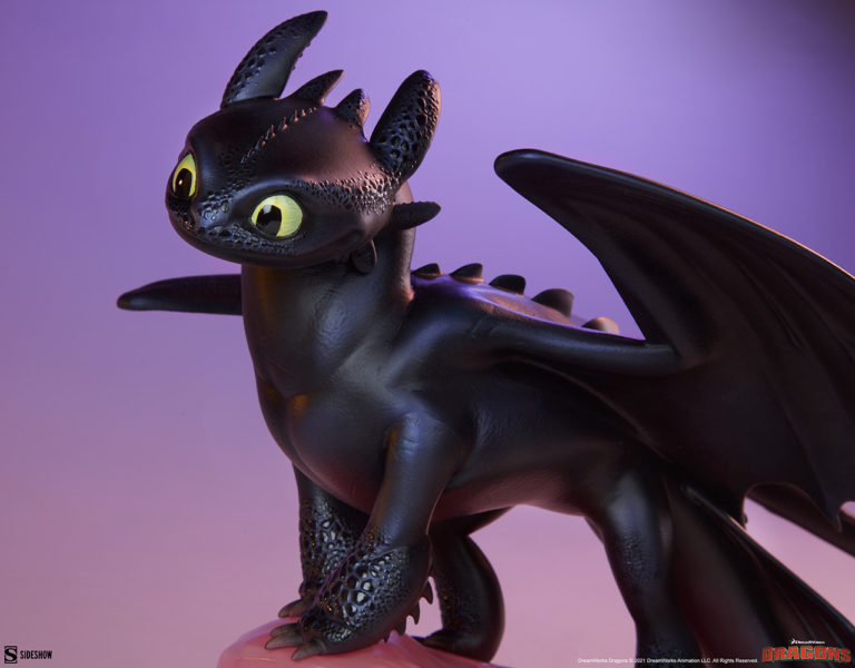 La statua di Sdentato del film "Come addestrare il tuo drago" da Sideshow Collectibles ...